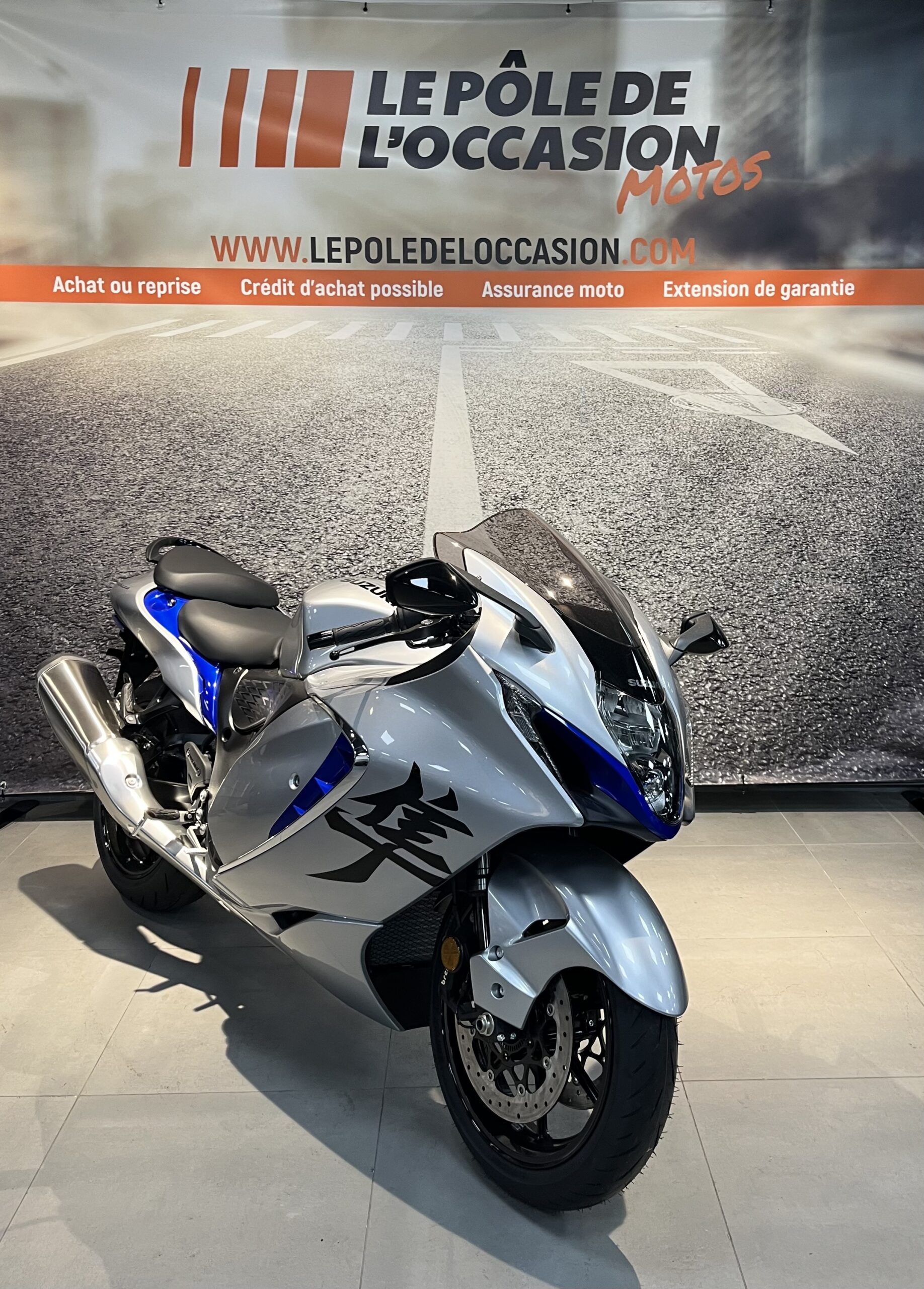 SUZUKI HAYABUSA gris clair - Le Pôle De L'occasion